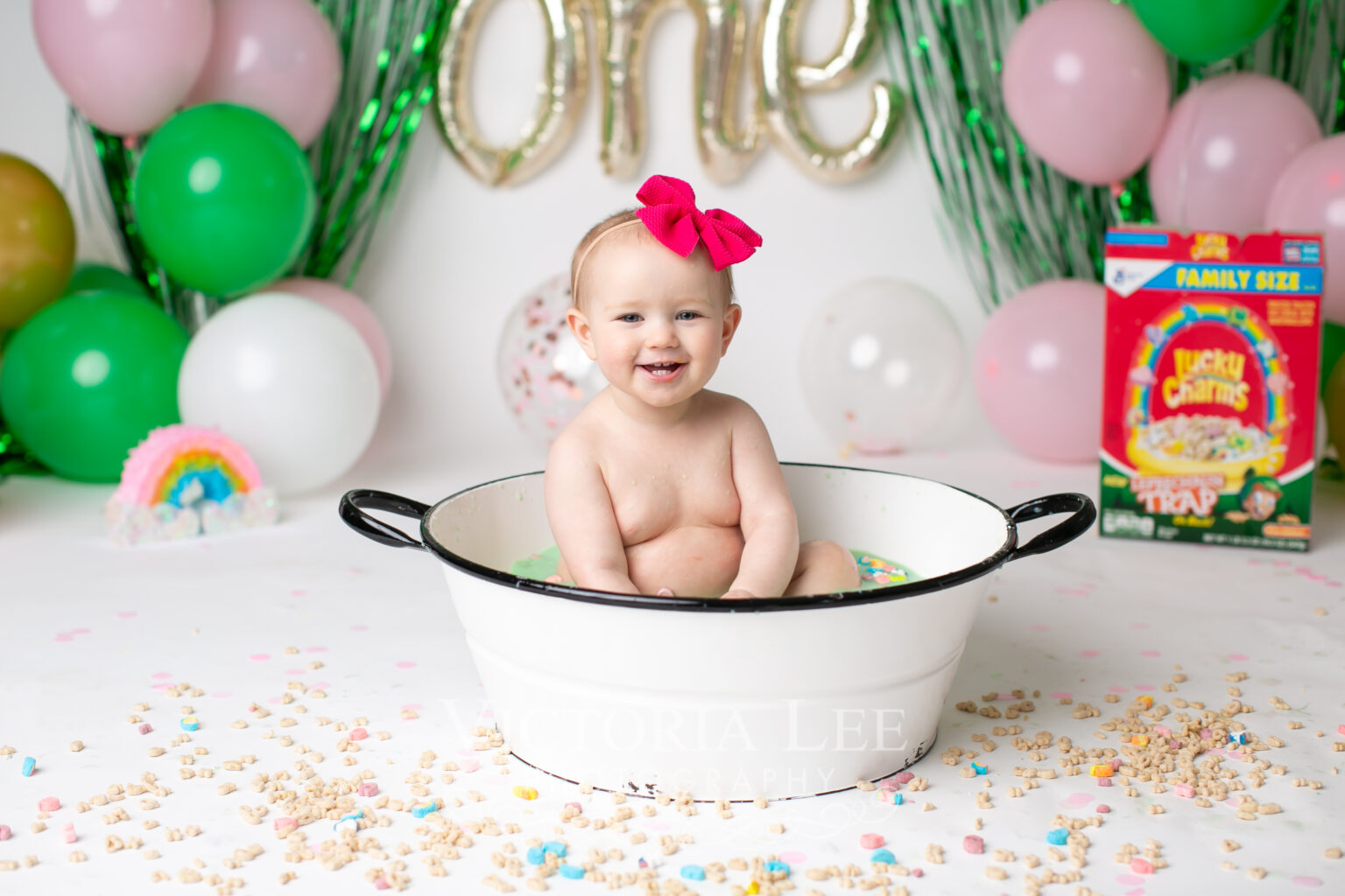 Lucky ONE cake smash first birthday session! — Victoria Lee Photography