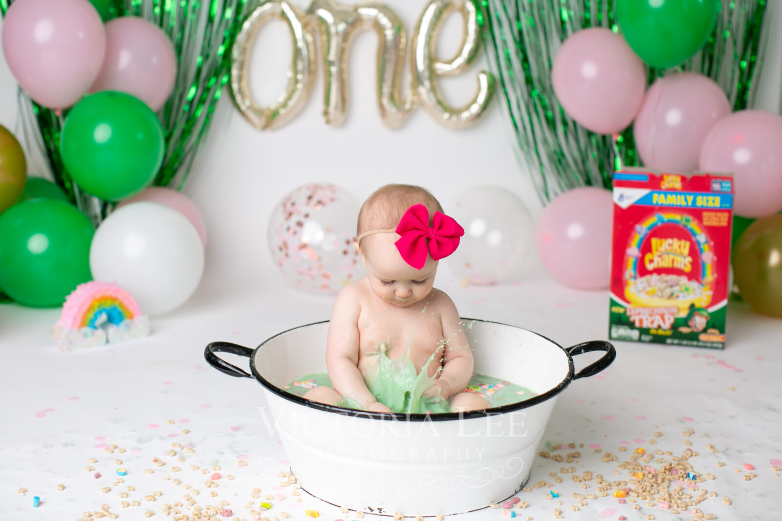 Lucky ONE cake smash first birthday session! — Victoria Lee Photography